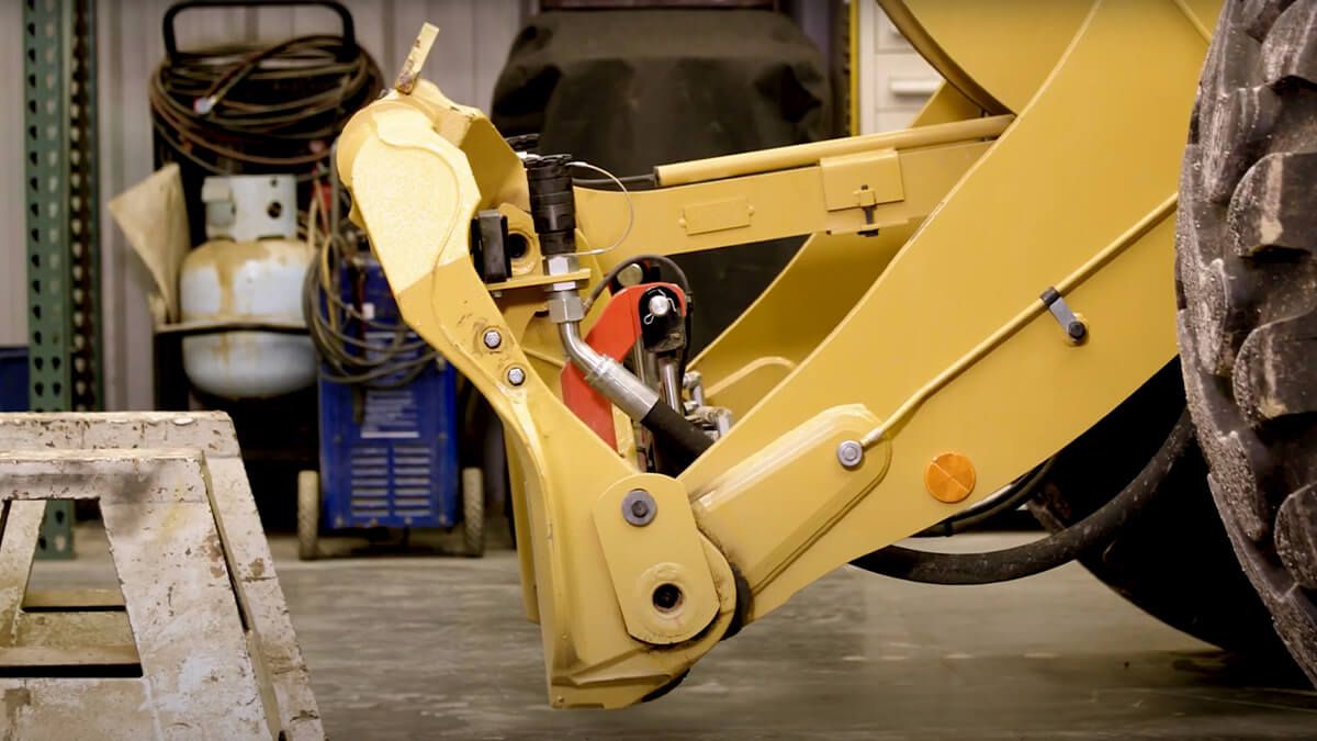 How to Remove & Install Cat® Linkage Pins | Cat | Caterpillar