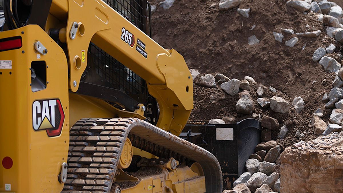 Cat® Compact Track Loader Rubber Tracks | Cat | Caterpillar